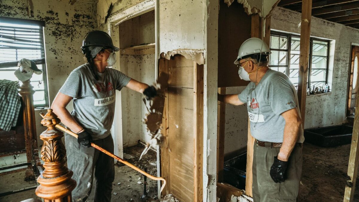 How to Clean Up After a Flood: Muck Outs and More - Team Rubicon
